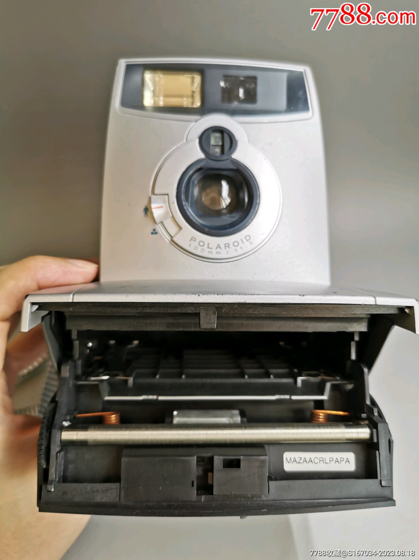 宝丽来拍立得相机1200FF实拍图，试机正常使用，裸机，放相片的卡口坏了，得使劲_拍立得相机_图片鉴赏_收藏价值_7788青花瓷收藏