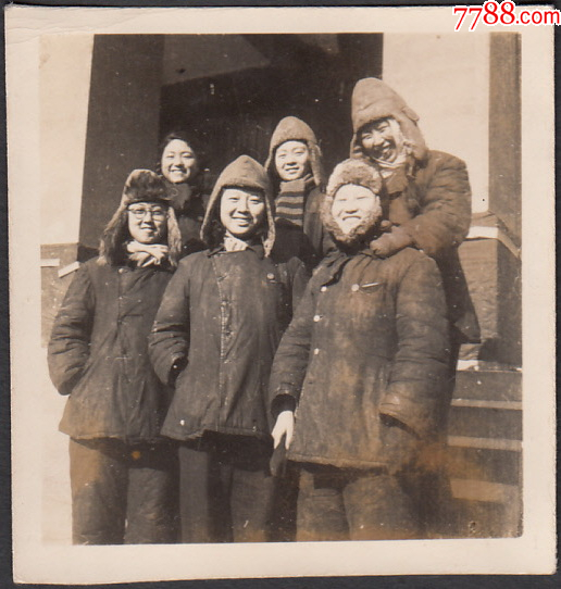 美女合影_老照片_包袱斋【7788收藏__收藏热线】