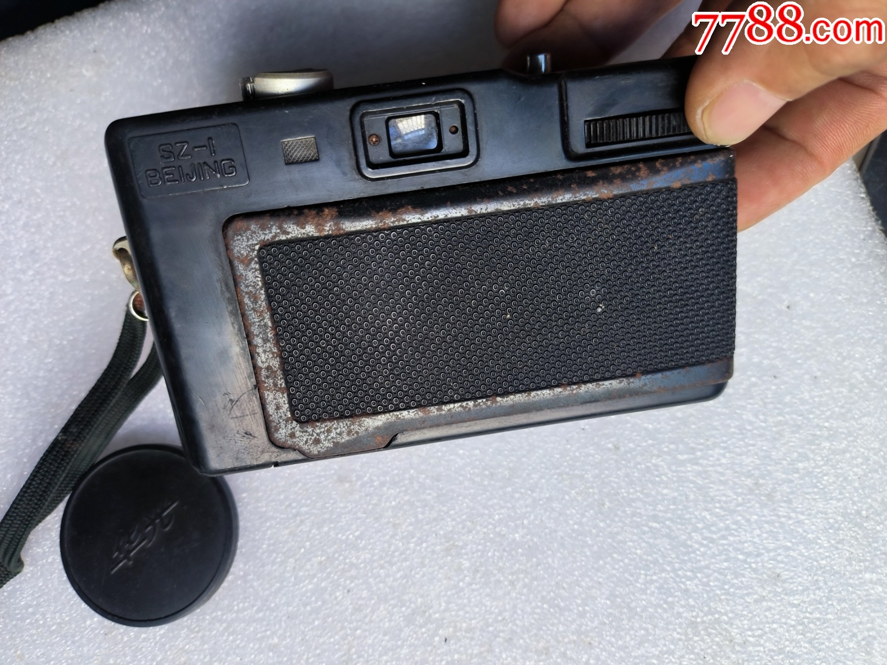 铁皮后盖早期华光相机N817，快门不好用，会修的来，品相如图_单反相机_图片价格_收藏鉴定_7788钱币网